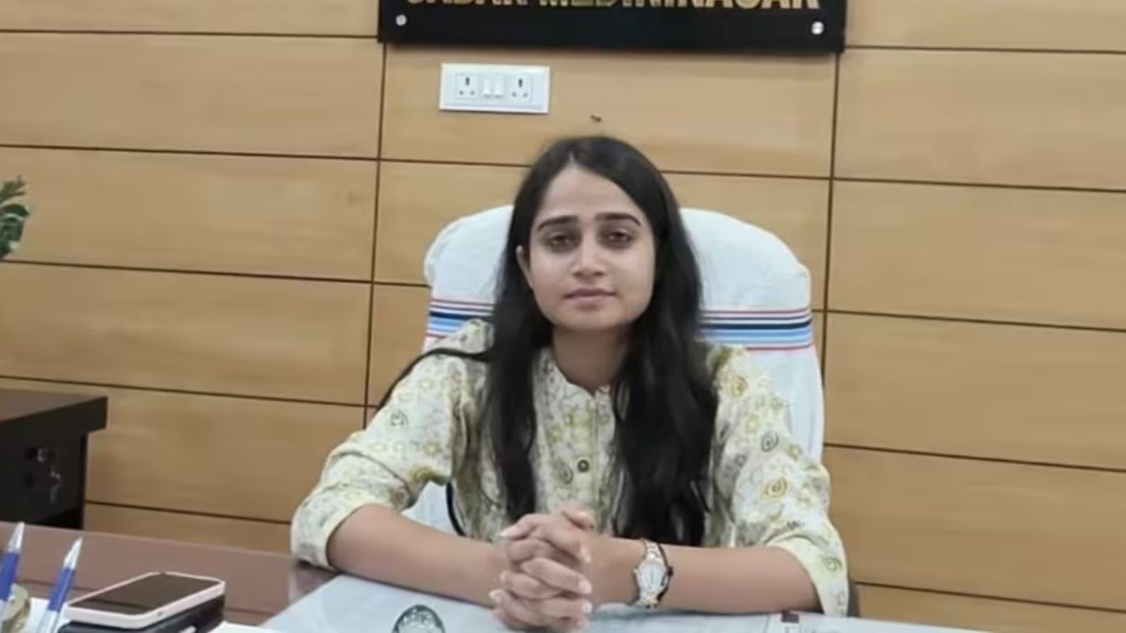 IAS Success Story: Sulochana Meena गांव से निकलकर सिर्फ 22 साल की उम्र ...